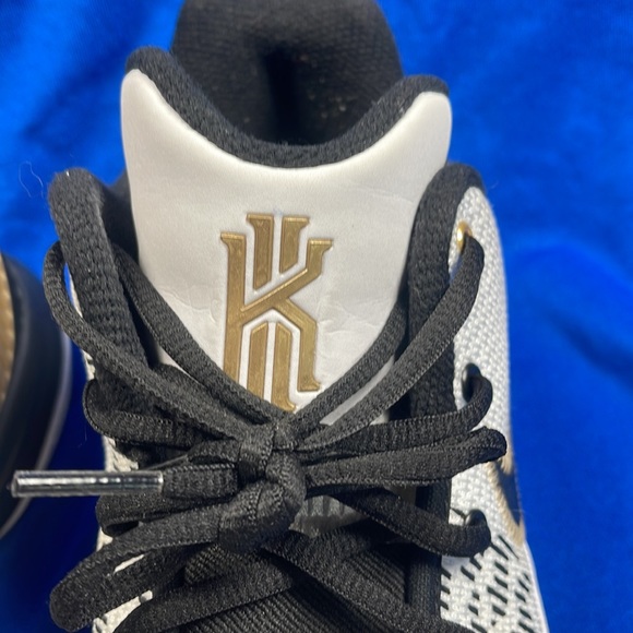 Nike | Shoes | Nike Kyrie Zoom Fly Trap All White Metallic Gold Black ...
